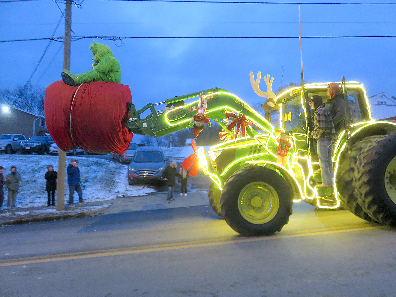 grinch web | News, Sports, Jobs - Weirton Daily Times